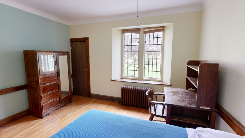 Knox Residence - Stay at U of T
