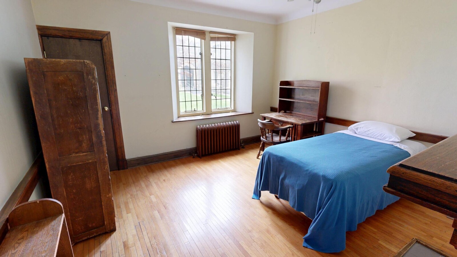 Knox Residence - Stay at U of T