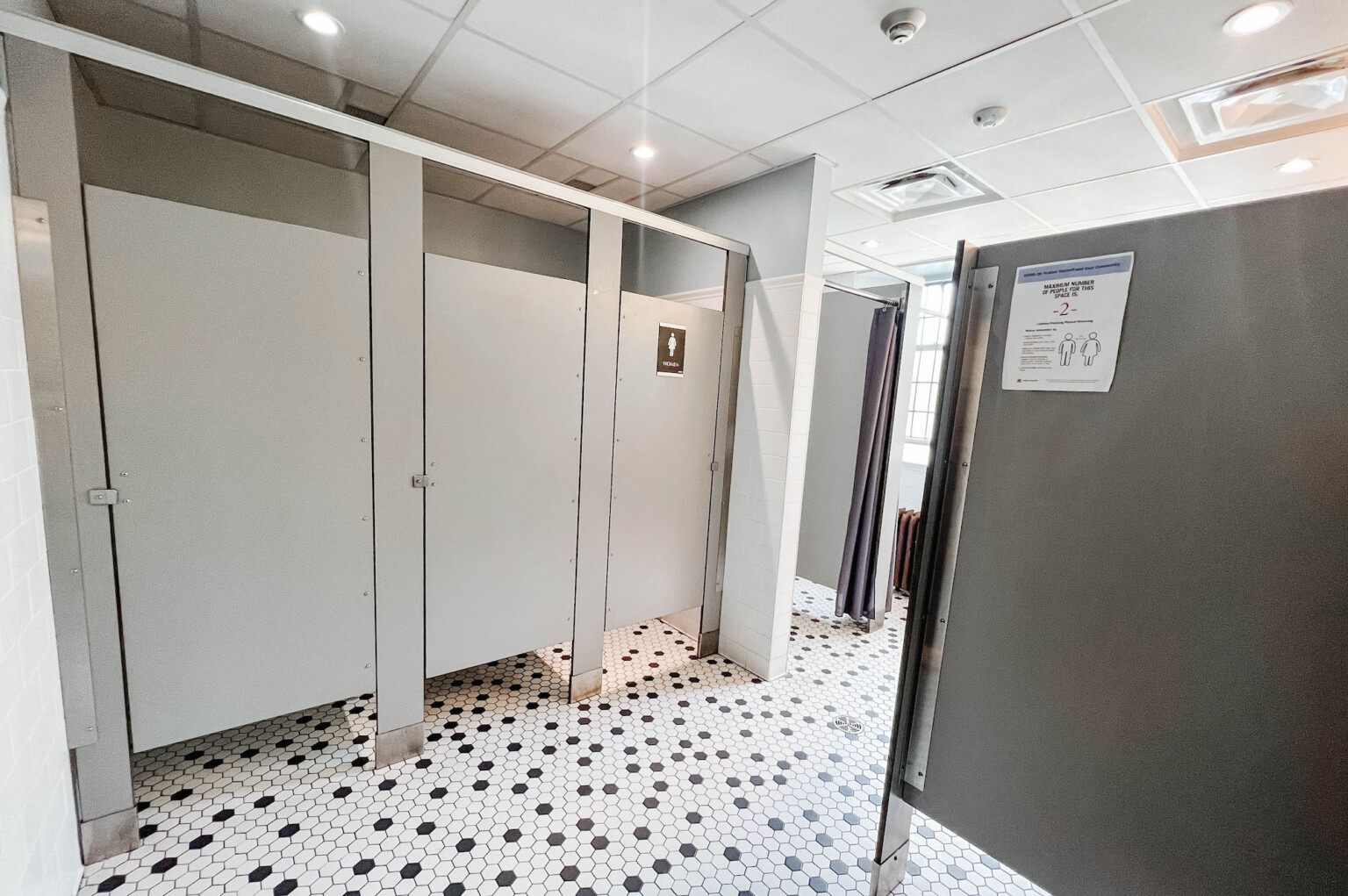 Knox Residence - Stay at U of T